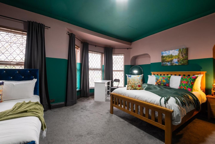 Hull's Largest 5br Group Hope Home 8 Beds Garden, Games & Parking - Beverley, UK
