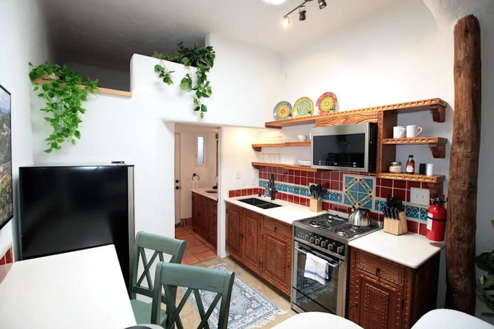 Closson Studio - Stylish - Near Plaza - Queen Bed - Santa Fe, NM