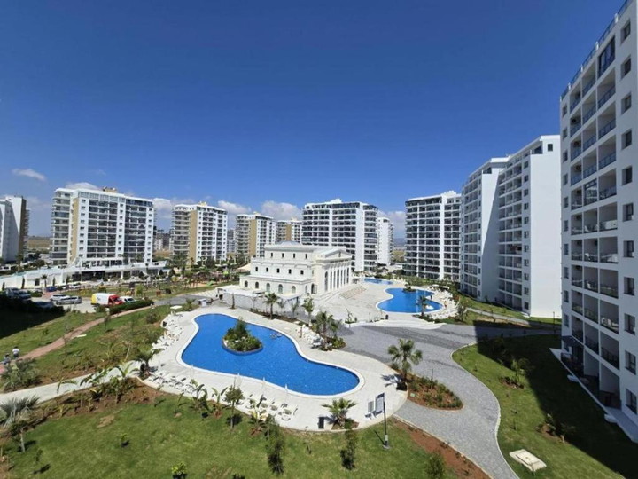 Luxury Apartments With Pool View At Caesar Resort - Cyprus