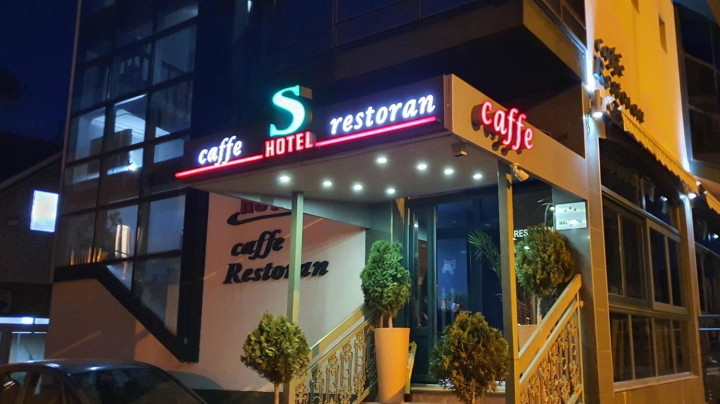 Hotel S - Monténégro