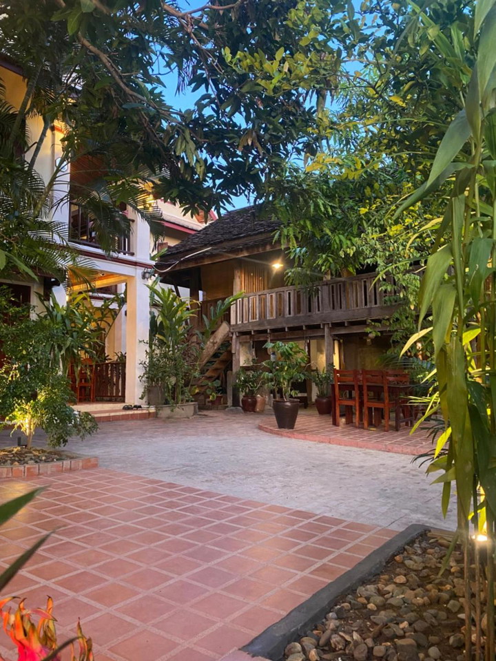 Golden Sun Boutique Hotel - 