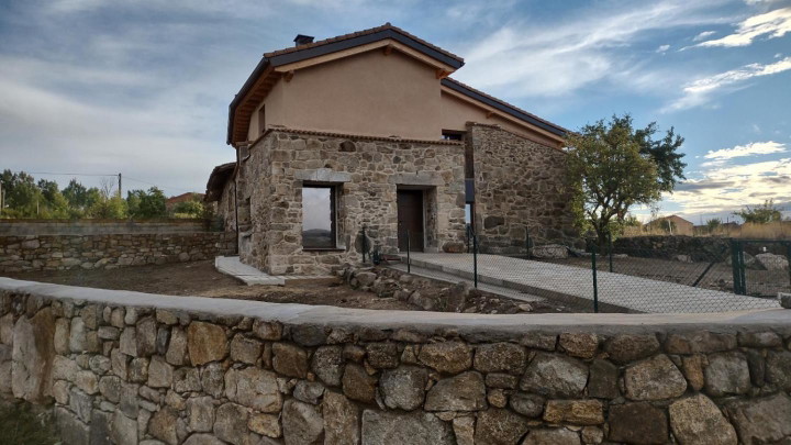 Alojamientos De Turismo Rural La Esmeralda - Navarredonda de Gredos