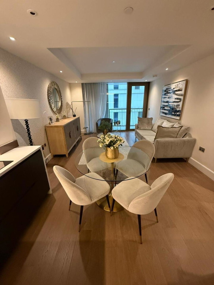 Kensington Luxury Apartment - Surbiton