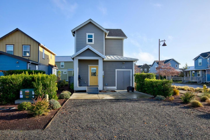 Sasquatch Shore House - Westport