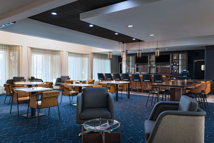 Courtyard By Marriott San Antonio Airport - San Antonio