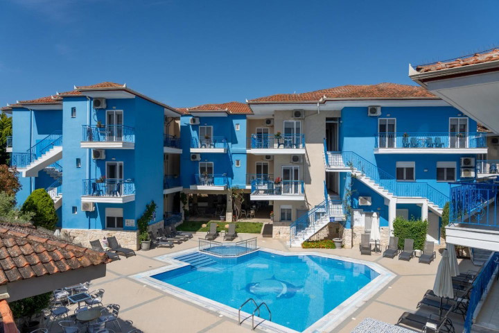 Stratos Hotel - Касандрия