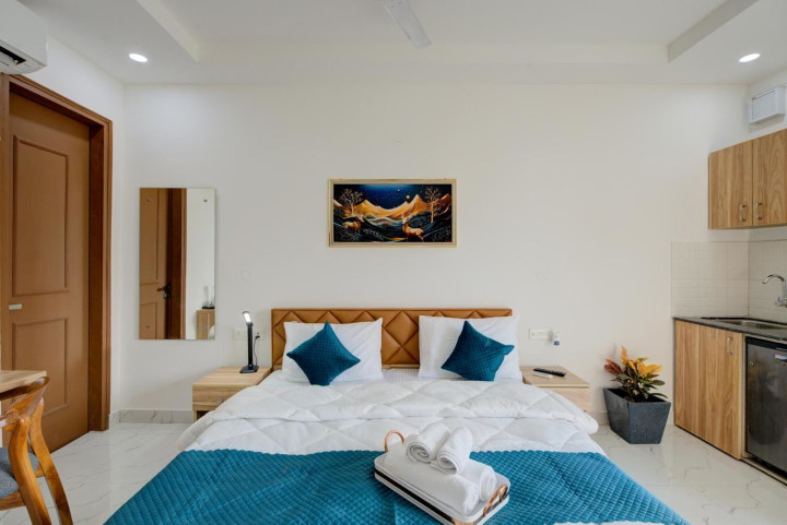 The Lodgers Studio Apartment Near Mall Fiftyone Gurugram - Gurugram