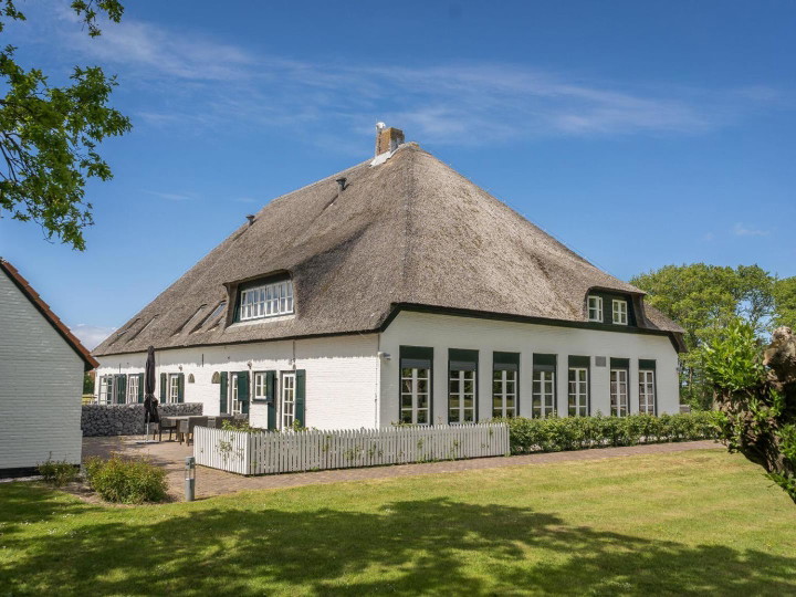 Farmhouse Apartment Near De Slufter - Texel