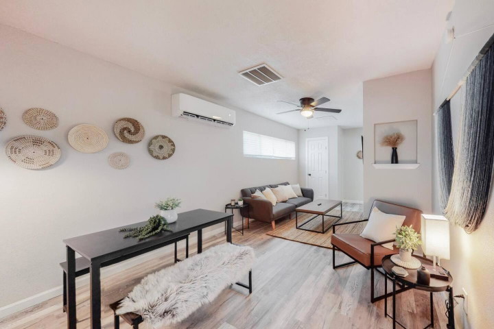 Nob Hill/unm Luxury 2 Bedroom House W/ King Beds - Albuquerque, NM