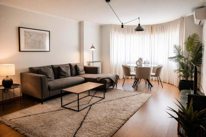 Premium Flat In Upscale Area, Balcony, Parking - Bobadela