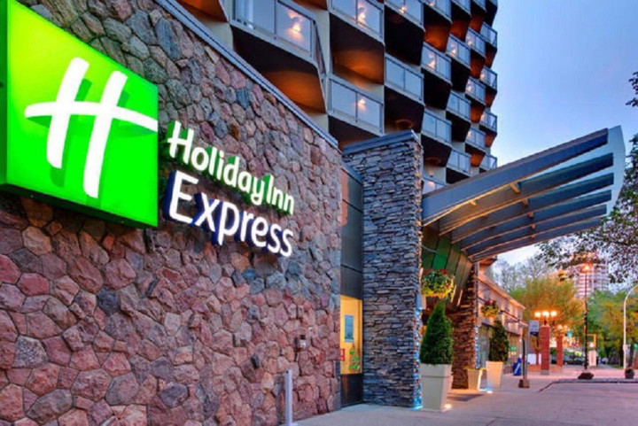 Holiday Inn Express Edmonton Downtown By Ihg - Edmonton