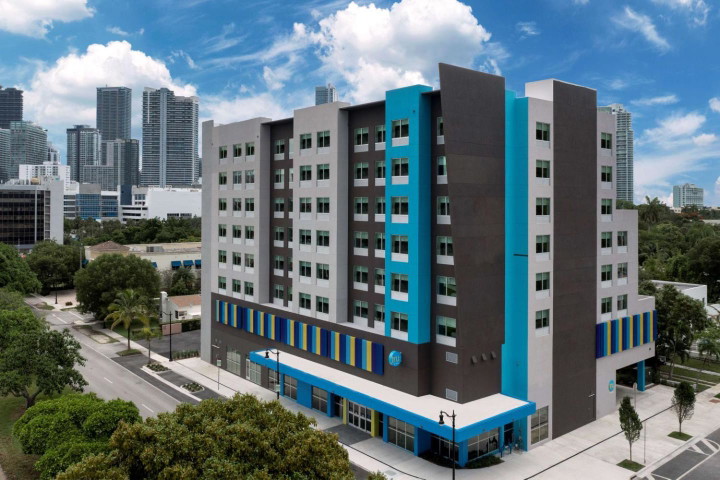Tru By Hilton Miami West Brickell - Key Biscayne, FL