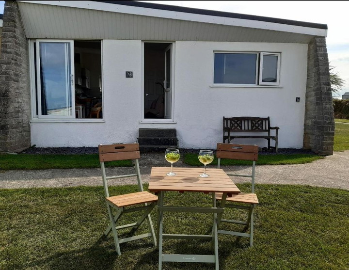 Chalet 18 Widemouth Bay Holiday Village - Cornwall