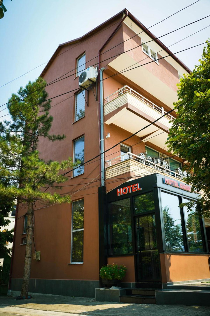 Hotel Iseberi - Noord-Macedonië