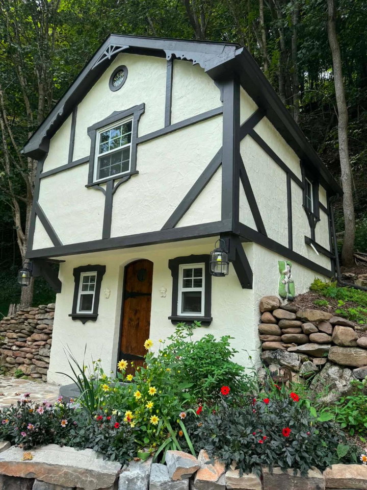 The Renovated Smokehouse At Seneca Rocks - West Virginia