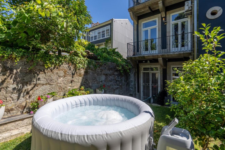 Host Wise - Homely Noble Flats - Garden & Jacuzzi - Vila Nova de Gaia