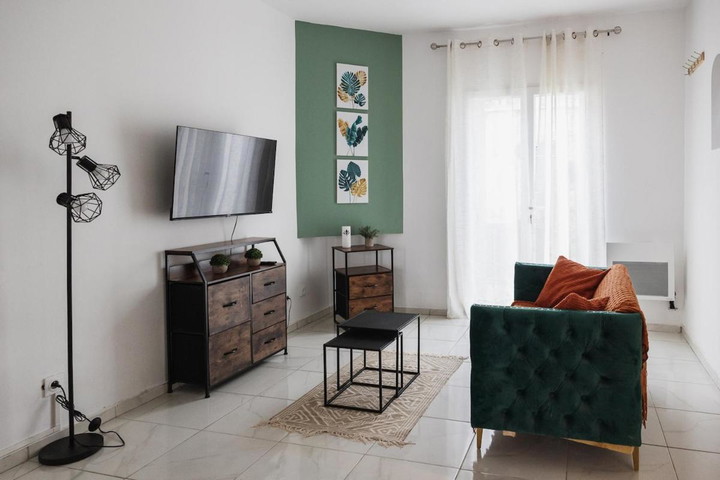 Cozy Apartment With Private Sauna & Jacuzzi - Saint-Quentin