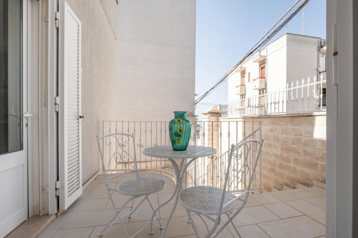 Guesthost - Dimora Lucrezia - Big & Central Apatment With Parking - Ostuni