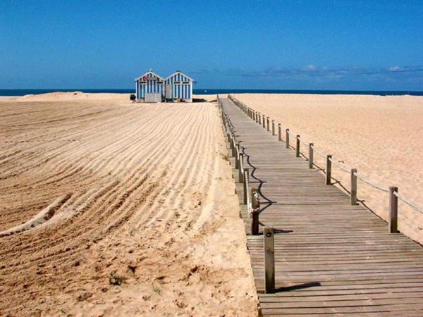 New Apt Center 1 Min Walk Beach/river/casino!!! - Figueira da Foz