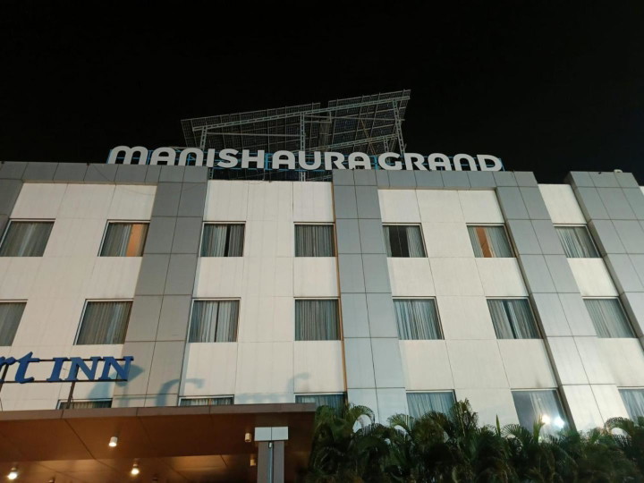 Manish Aura Grand - Vadodara