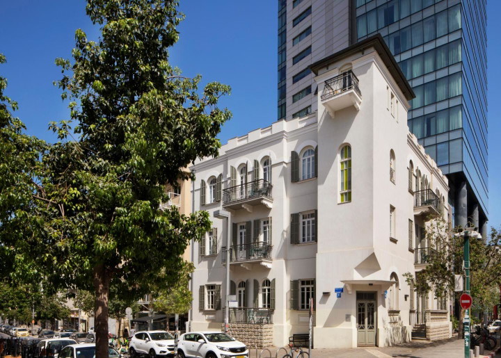 Bachar House - Fattal Colors - Tel Aviv