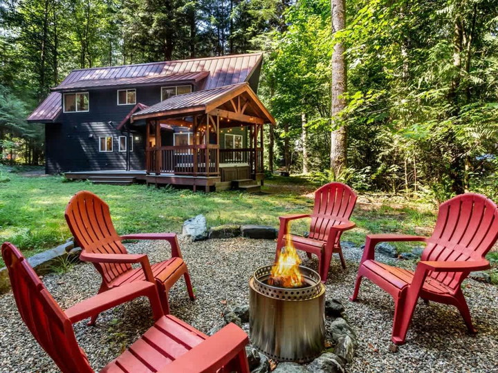 Wild Goose Lodge - Glacier, WA