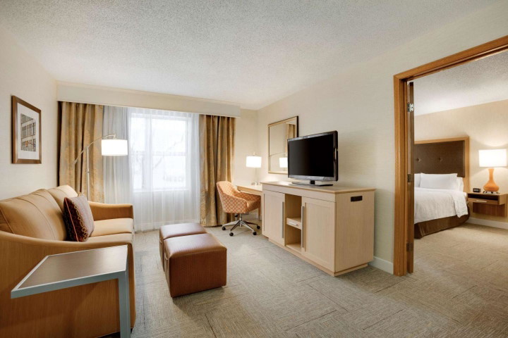 Hampton Inn & Suites Cleveland-independence - Parma, OH