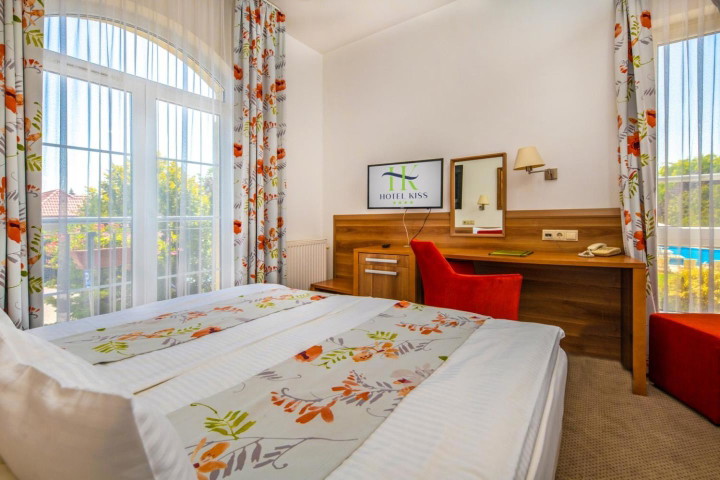 Hotel Kiss - Tatabánya