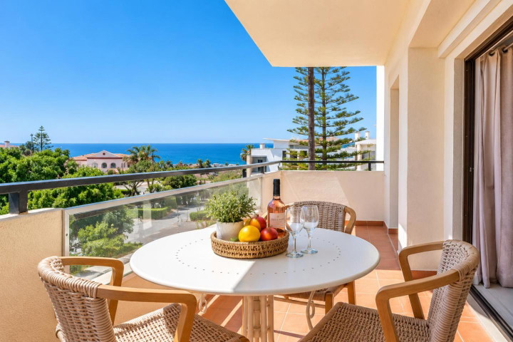White T1 - Ocean View - Algarve