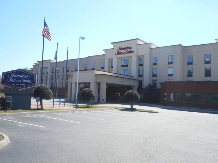 Hampton Inn & Suites Norfolk-airport - Portsmouth, VA