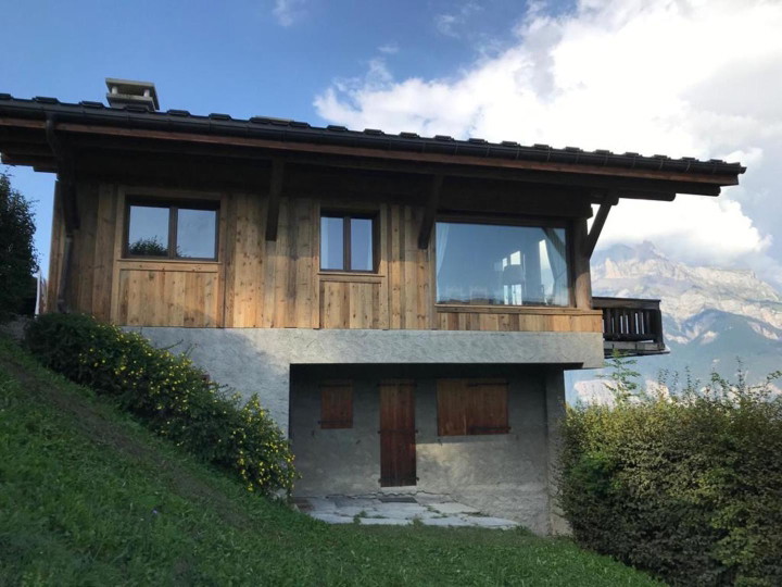 Chalet Spacieux à Cordon 180 M² Avec Vue Montagne - La Giettaz
