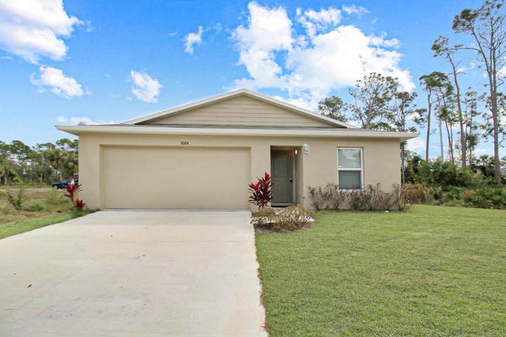 Tranquil 3br Retreat In Port Charlotte - Sun Dappled - Port Charlotte, FL