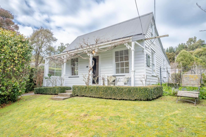Libeau Cottage - Akaroa Holiday Home - Akaroa