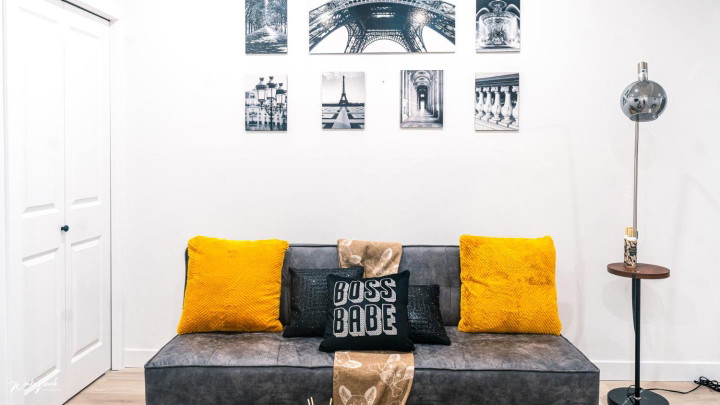 Ebenz Apartment - Calgary