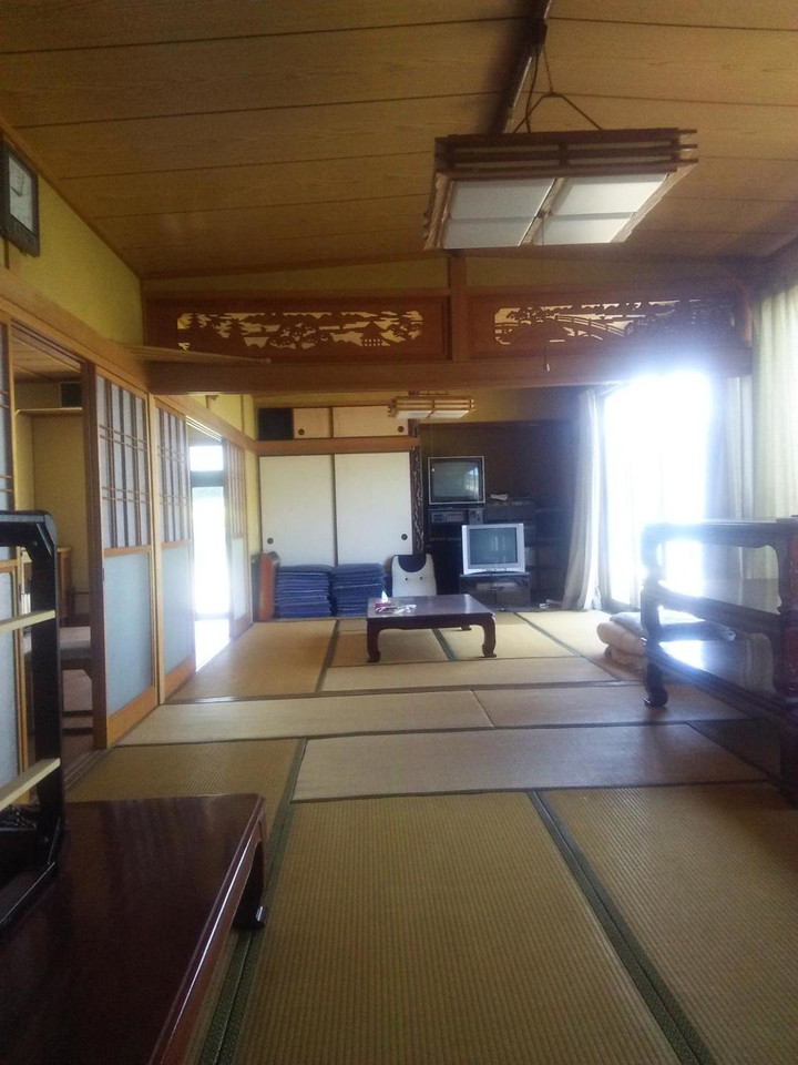 Minshuku Kamagari - Kure