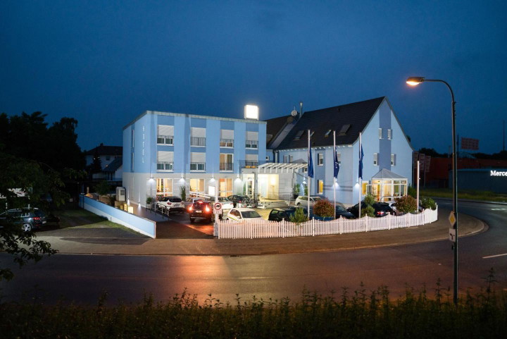 Hotel Restaurant Vater Rhein - Karlsruhe
