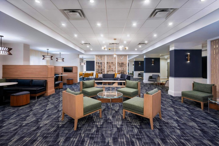 Courtyard By Marriott Toronto Airport - Toronto
