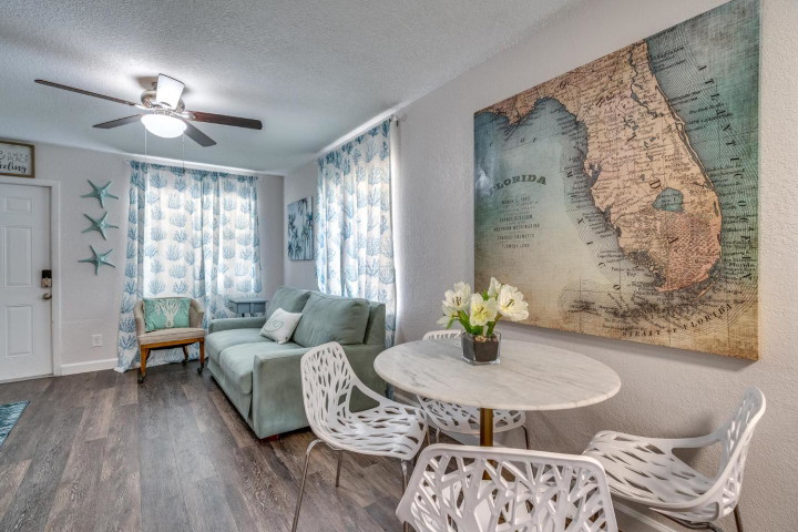Cortez Gardens Cottage 11, Renovated, Close To Beach, 3-bed, 2 Bath 10 People - Bradenton, FL