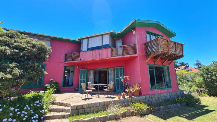 Casa Isla Negra Con Hermosa Vista Al Mar - El Quisco