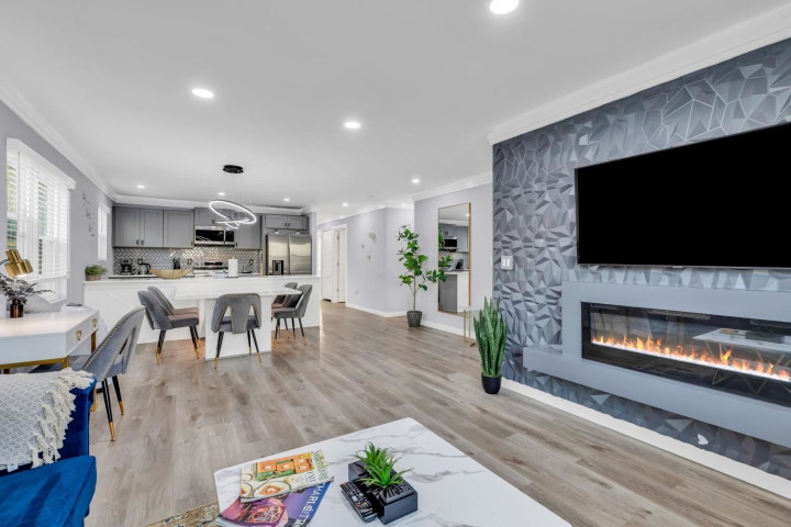 Charlotte Spacious 4br Home - Charlotte, NC