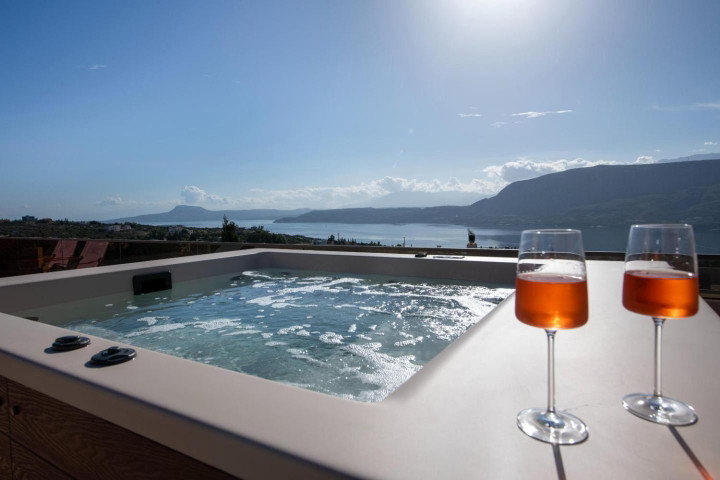 Flos Apartments - Greece