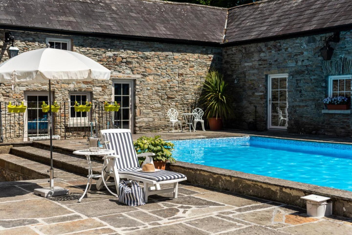 Ardnavaha House Poolside Cottages - See Site - Clonakilty