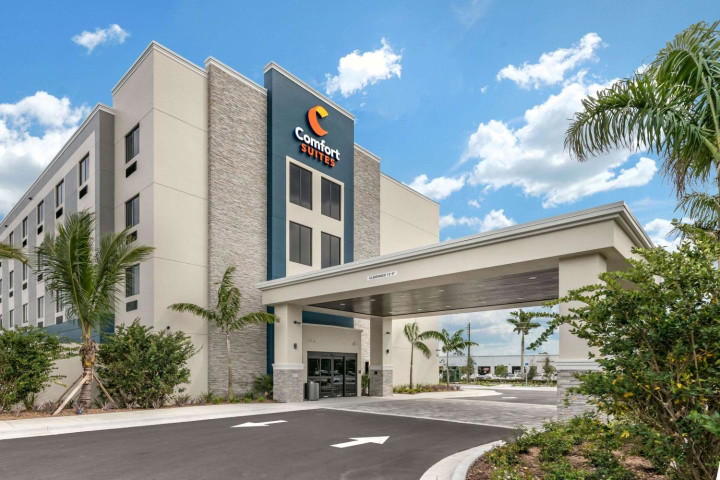 Comfort Suites Stuart-hutchinson Island - Stuart, FL