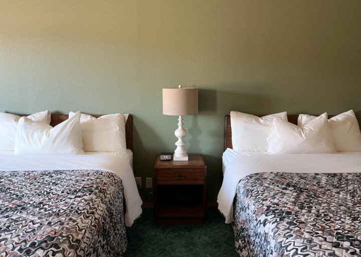The Trail Inn - Sutton, Nebraska - Us-6 Hwy - Nebraska