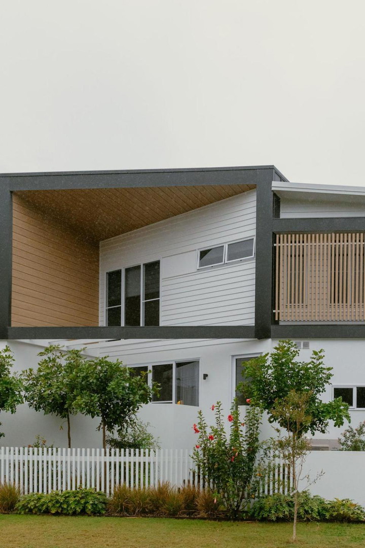 Mudjimba Sands - Maroochydore