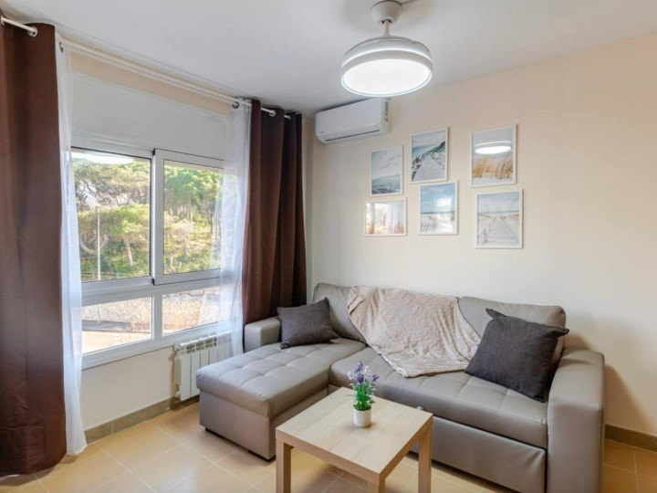 Lloret De Mar Coastal Retreat Just Steps From The Beach - Lloret de Mar