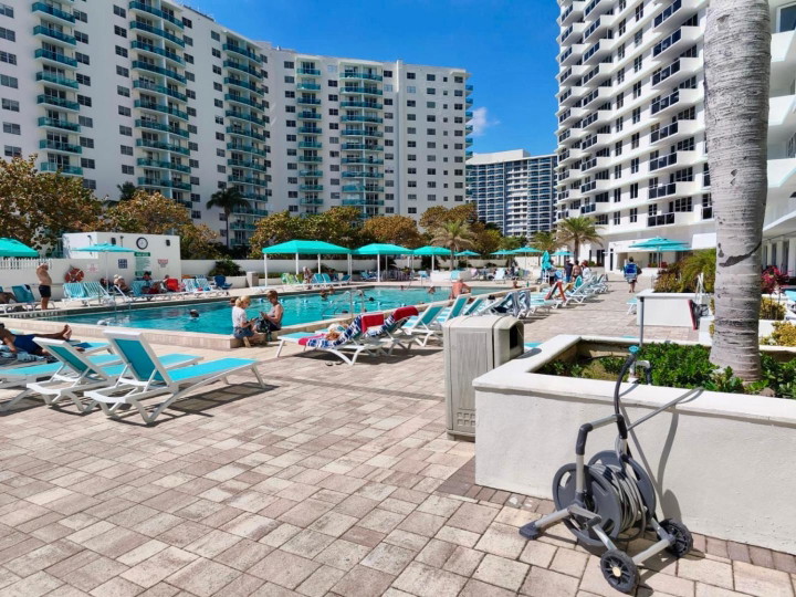 Departamento Frente A La Playa - Sea Air Towers - Dania Beach, FL