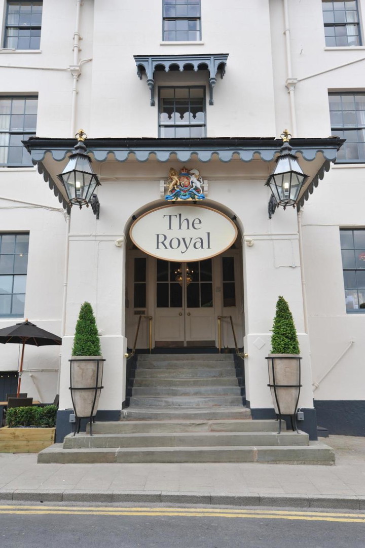 Royal Hotel By Greene King Inns - Worcestershire