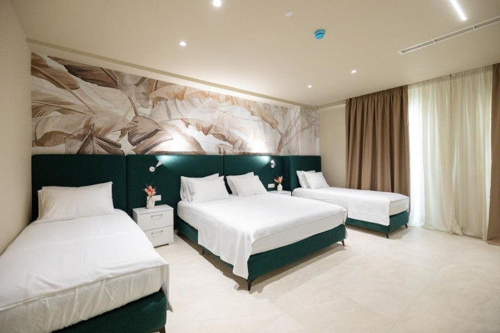 Otti Hotel - Wlora