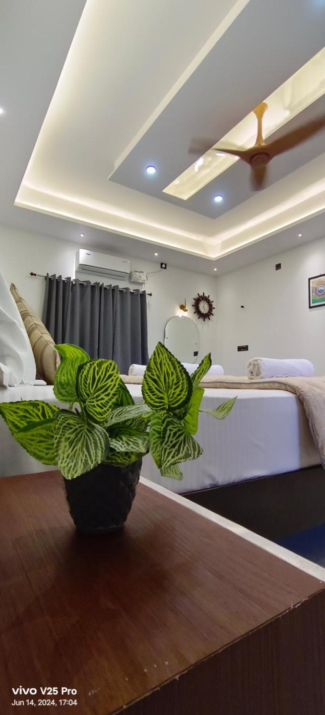 Saanvi Farmhouse - Hampi